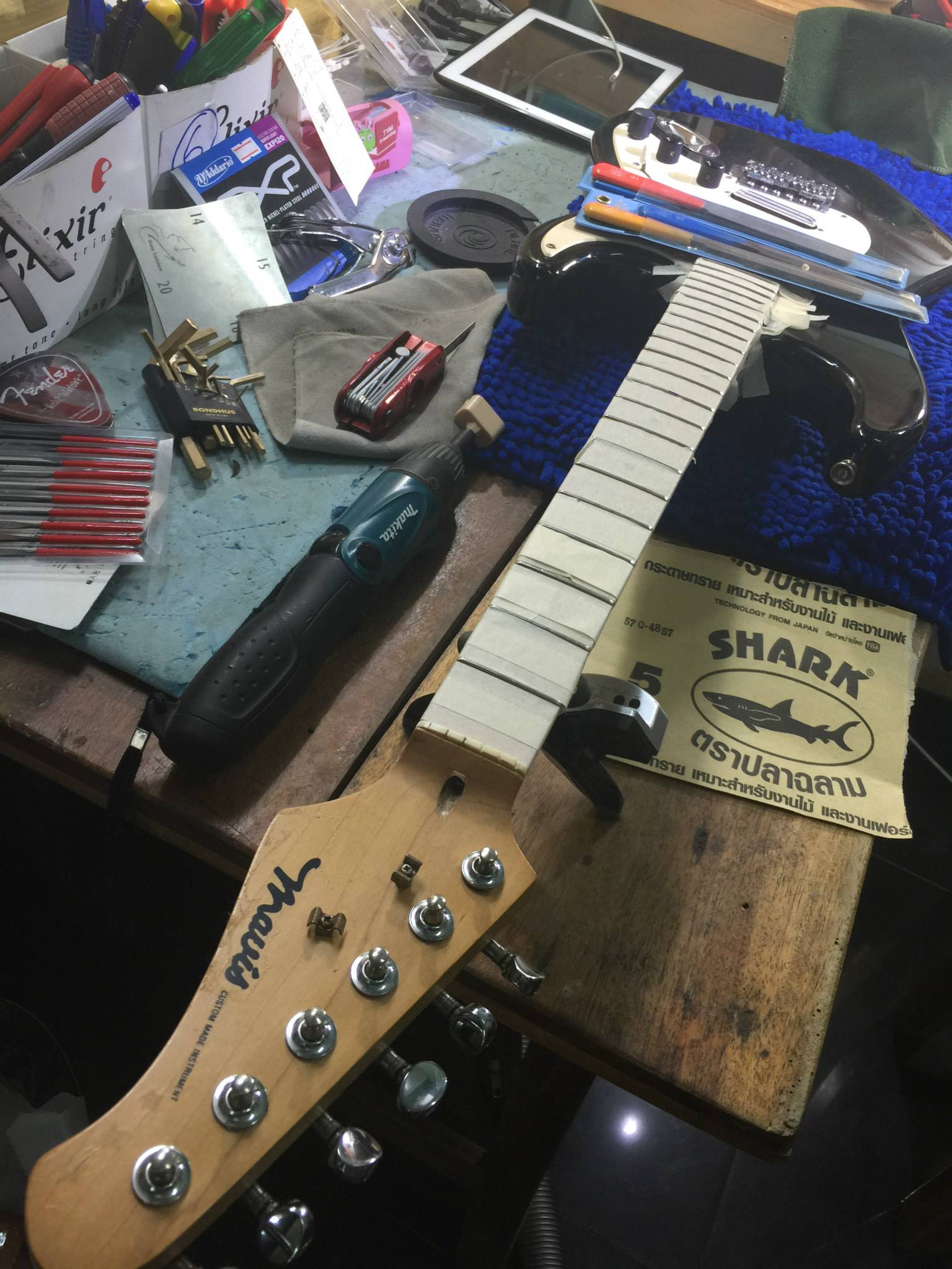 งาน LEVEL FRET แก้ปัญหาสายติดเฟร็ต – MUGENGUITAR